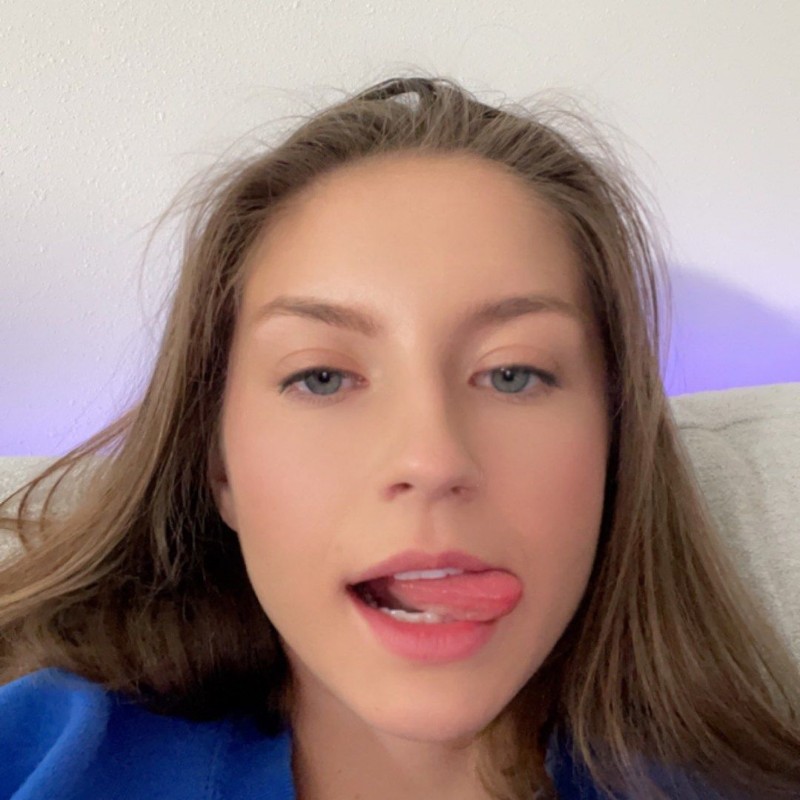 kendall :) (@discomother) | Snapchat Stories, Spotlight & Lenses