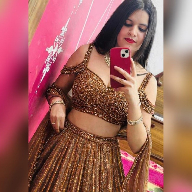 Divya Vats (@divievats) | Snapchat Stories, Spotlight & Lenses