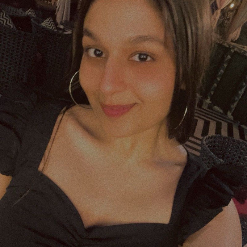 Divya Grover (@divyagrover27) | Snapchat Stories, Spotlight & Lenses