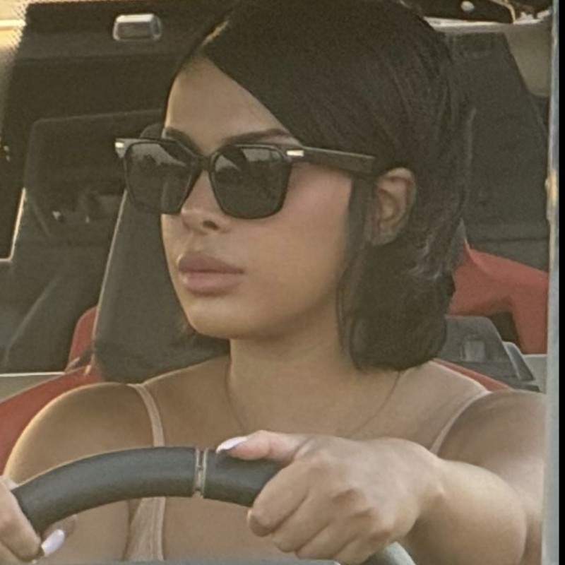 La Mere Des Dragons 🐉 (@djennametisse) | Snapchat-Stories, Spotlight och linser