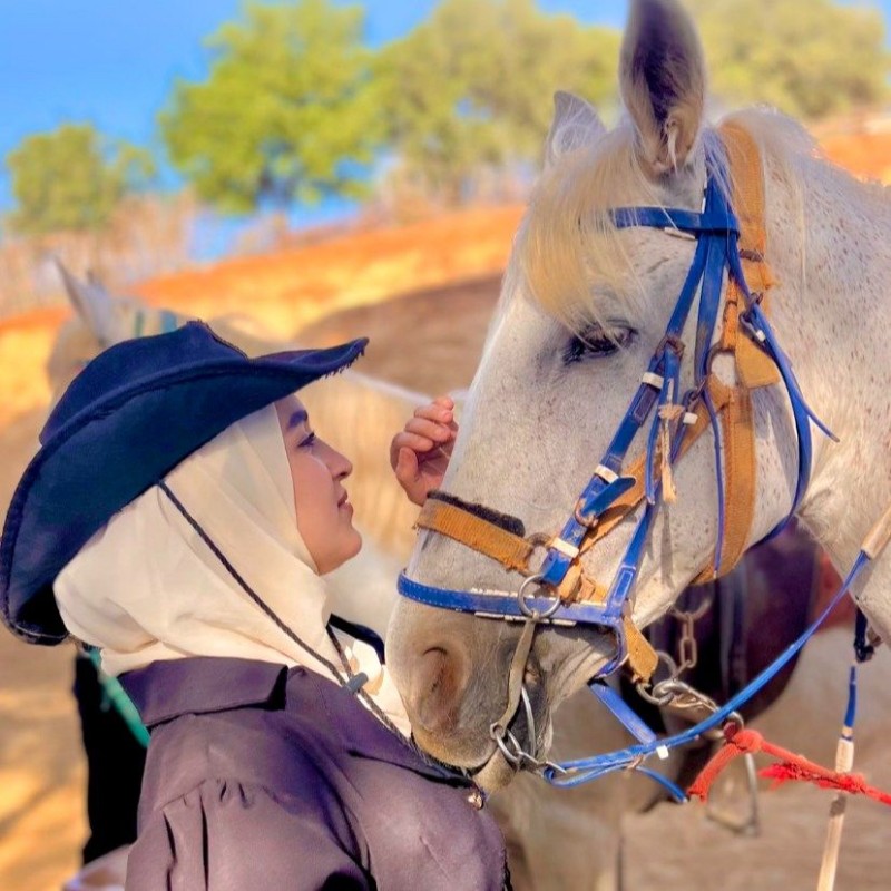 Djoumana Mk (@djoumana-mk) | Snapchat Stories, Spotlight & Lenses