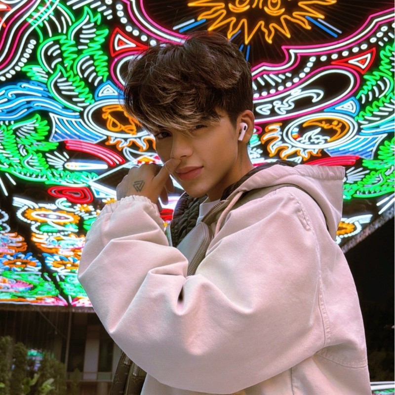 DJ RAZ🎧 (@djraz9) | Snapchat Stories, Spotlight & Lenses