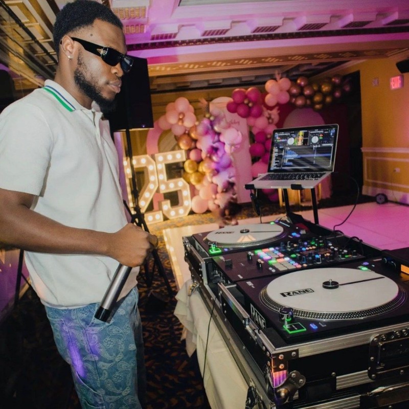 Dj Runshow (@djrunshow) | Snapchat Stories, Spotlight & Lenses