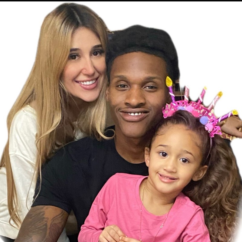 DLA_FAM (@dlafamofficial) | Snapchat Stories, Spotlight & Lenses