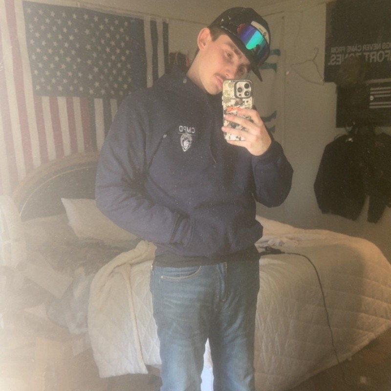 𝔻𝕒𝕟𝕟𝕪 𝕄𝕚𝕝𝕝𝕖𝕣 ♕ (@dmiller9172) | Snapchat Stories, Spotlight & Lenses
