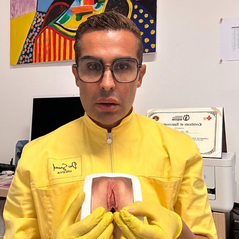 Doc Samad (@doc_samad) | Snapchat Stories, Spotlight & Lenses