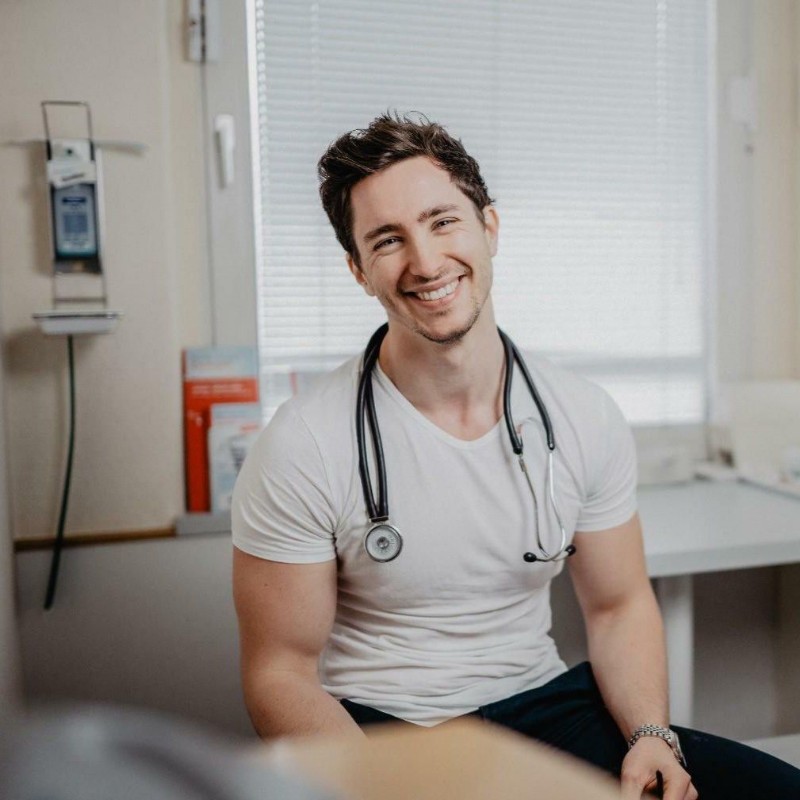 Doc Felix (@docfelix) | Snapchat Stories, Spotlight & Lenses