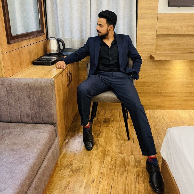 Dr Saurav (@doctor_saurav17) | Snapchat Stories, Spotlight & Lenses