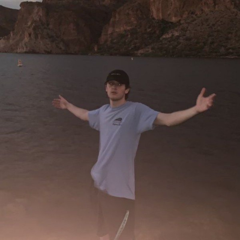 -Domenic-(@domenic910) | เรื่องราว Snapchat ตลอดจน Spotlight และเลนส์