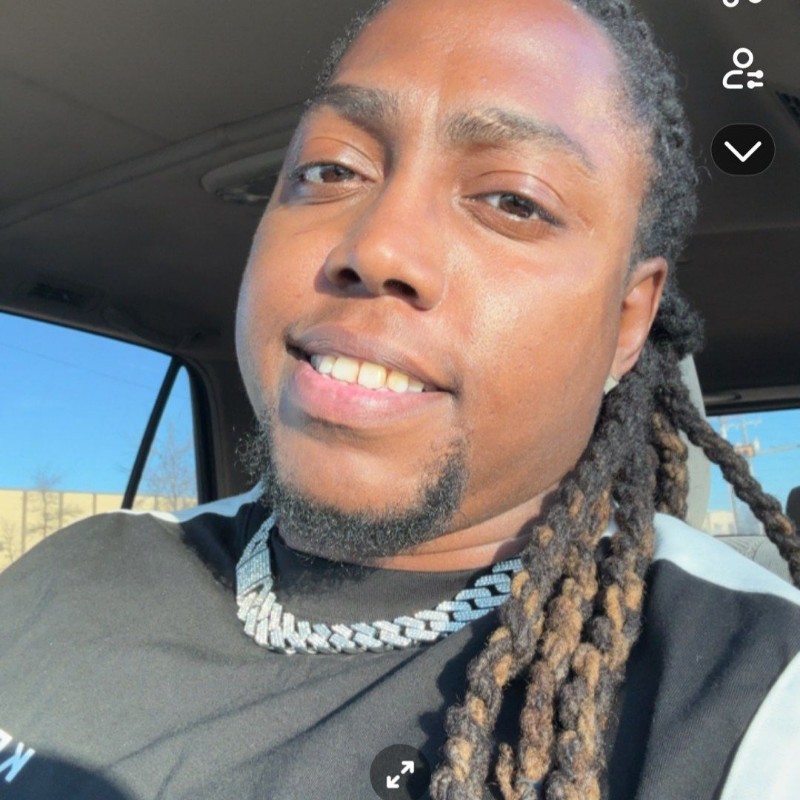 Domo Jones (@domojones25) | Snapchat Stories, Spotlight & Lenses