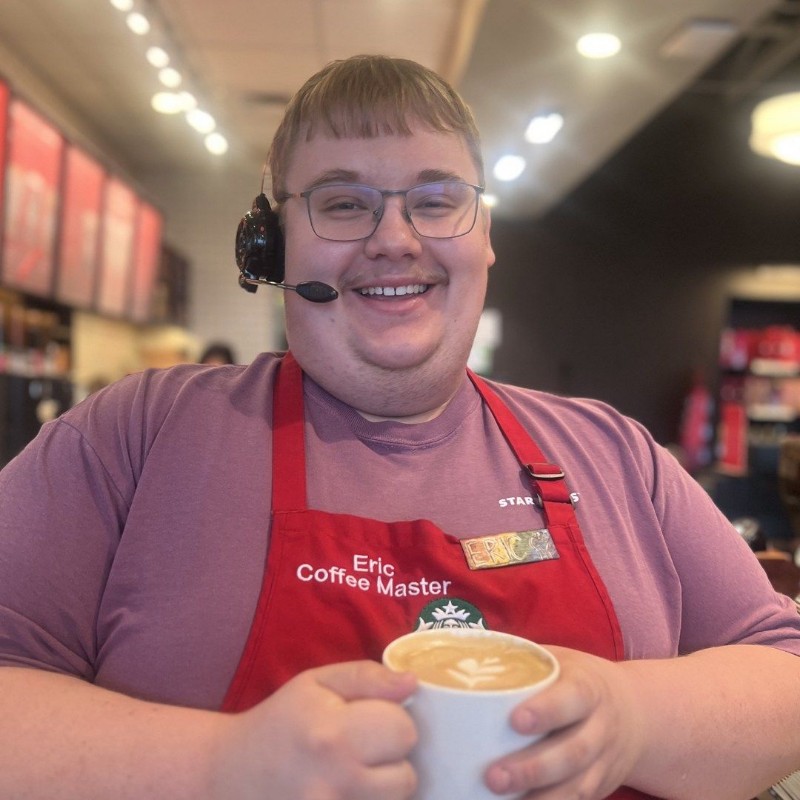 Eric (@donttouchmeeric) | Snapchat Stories, Spotlight & Lenses