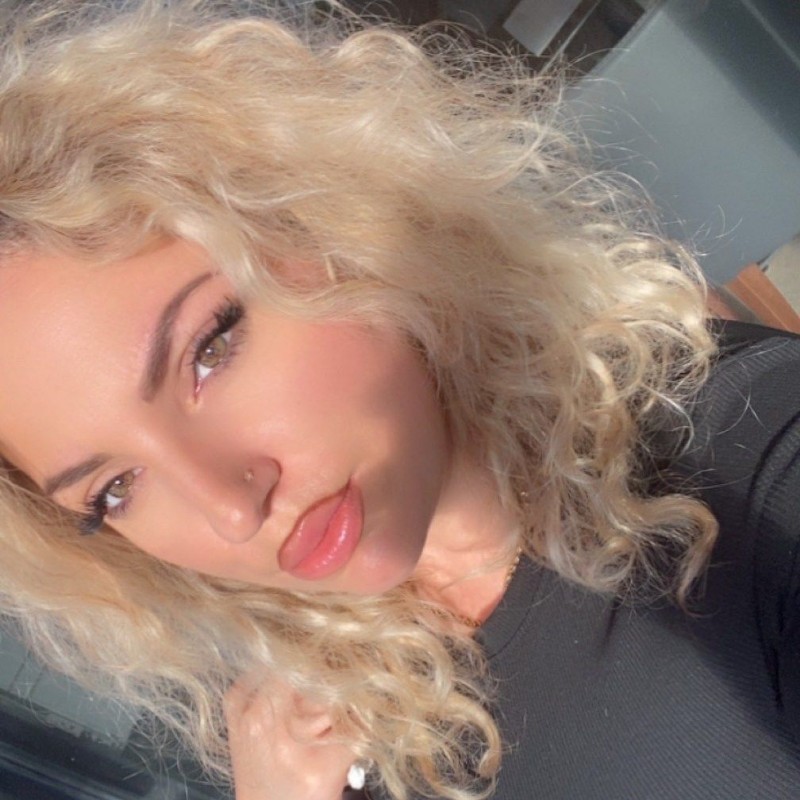 Doresa RB (@doresa.rb) | Snapchat Stories, Spotlight & Lenses