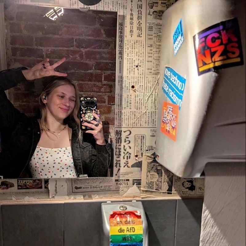 Dorothy Jolly (@dorothyjolly639) | Snapchat Stories, Spotlight & Lenses