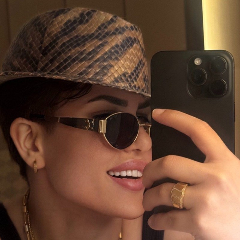 azola👩🏼‍⚕️🩺 (@dr.azola) | Snapchat Stories, Spotlight & Lenses