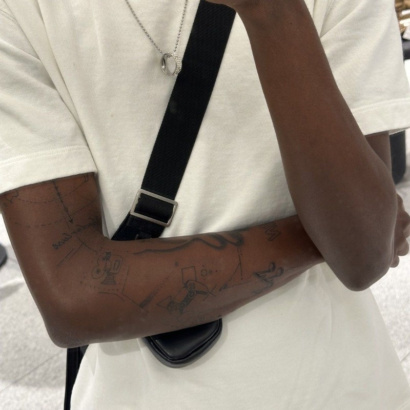 Drake Michaels (@drake20233580) | Snapchat Stories, Spotlight & Lenses