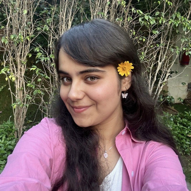 Vanshika Soni (@drawwith1shika) | Snapchat Stories, Spotlight & Lenses