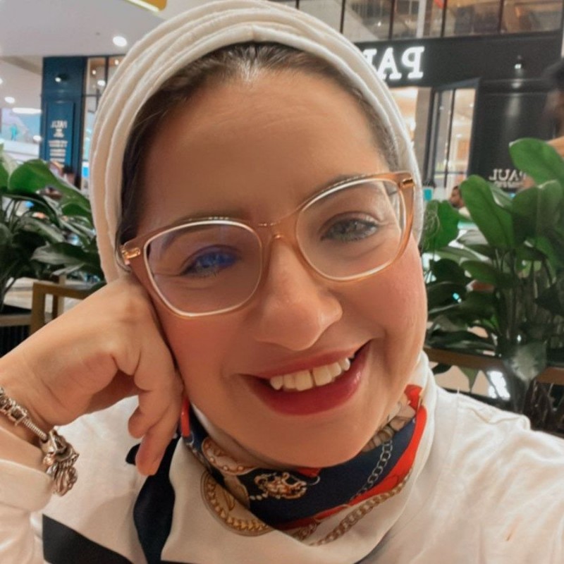 Dr Marwa Shouman (@drmarwashouman) | Snapchat Stories, Spotlight & Lenses