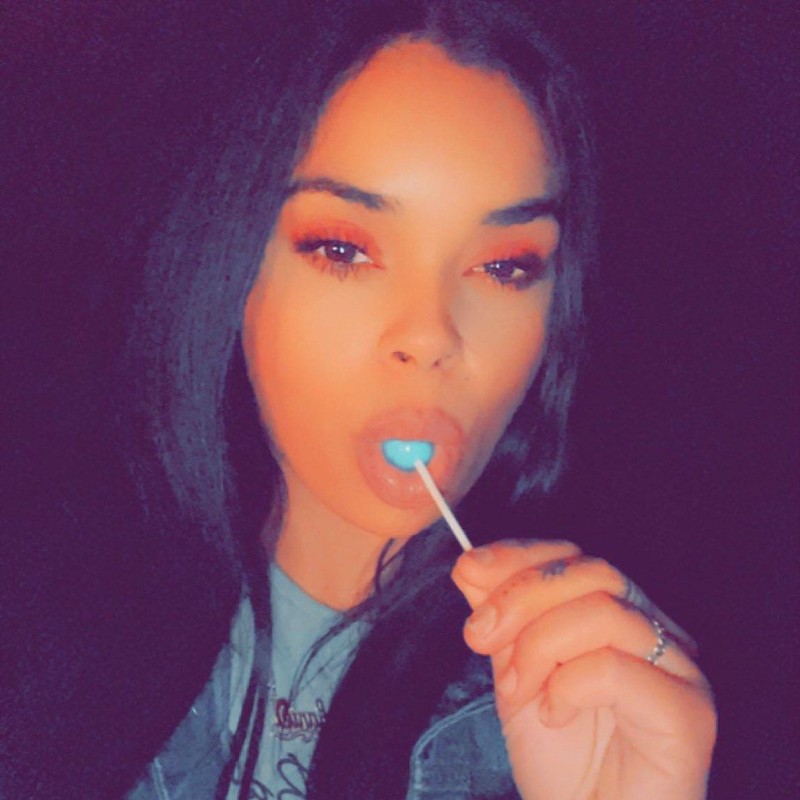 Snap Queen (@dulceelenna) | Snapchat Stories, Spotlight & Lenses