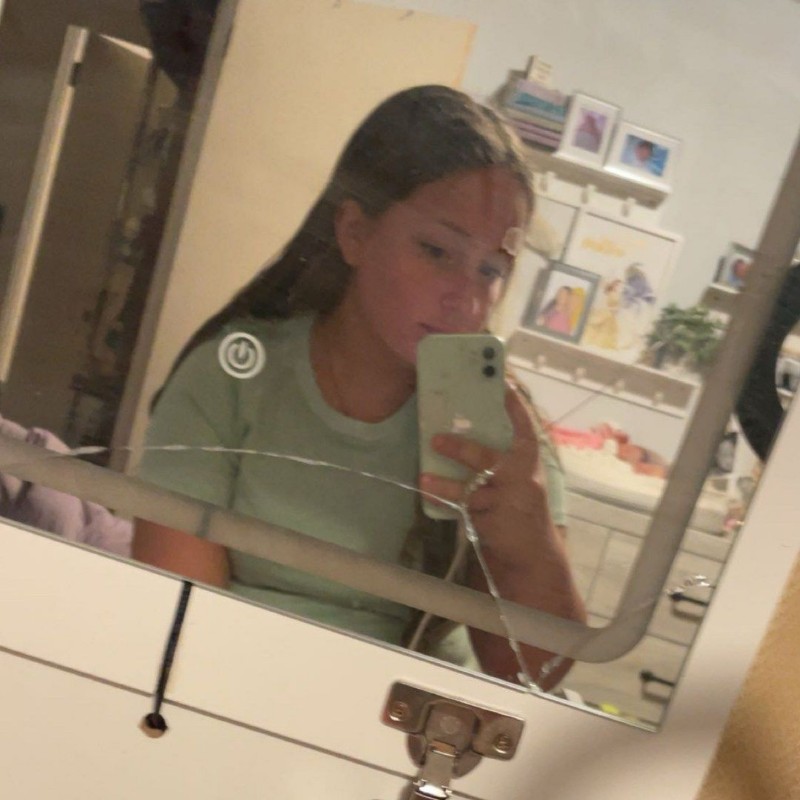 Aubsss (@dumpstitches28) | Snapchat Stories, Spotlight & Lenses