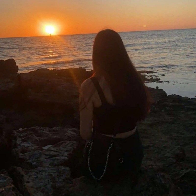 Dunya (@dunya_safi2025) | Snapchat Stories, Spotlight & Lenses