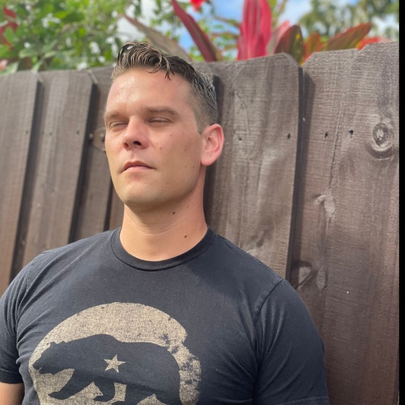 Robin (@dutchintheusa) | Snapchat Stories, Spotlight & Lenses