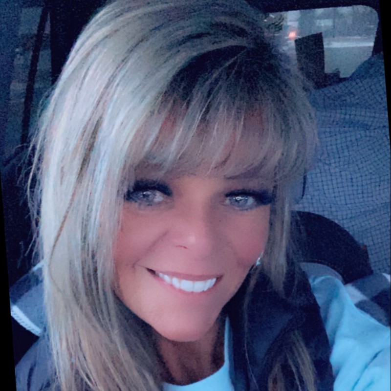 Denise Walker Hall 🤗 (@dwalkerhall) | Snapchat Stories, Spotlight & Lenses