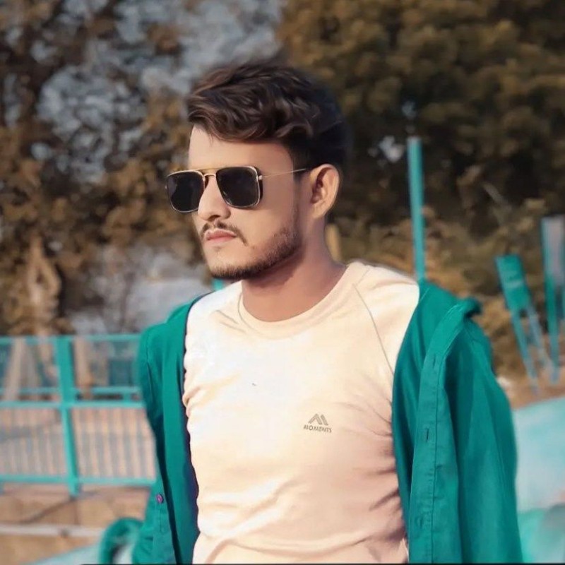 Dwarika Prasad (@dwarika_p8159) | Snapchat Stories, Spotlight & Lenses