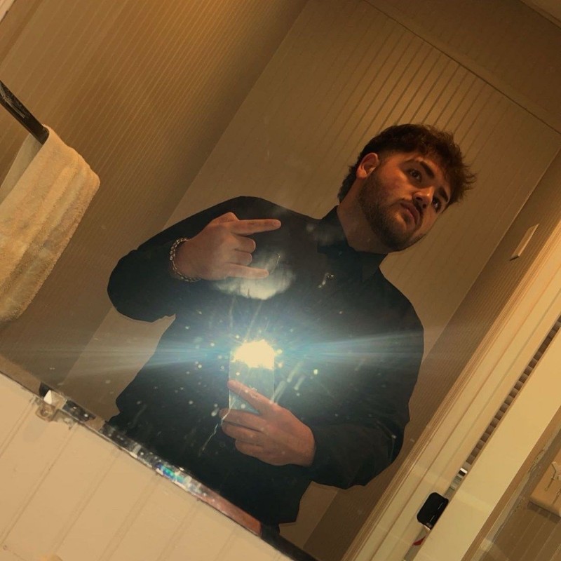 Eric Nev (@echris231111) | Snapchat Stories, Spotlight & Lenses