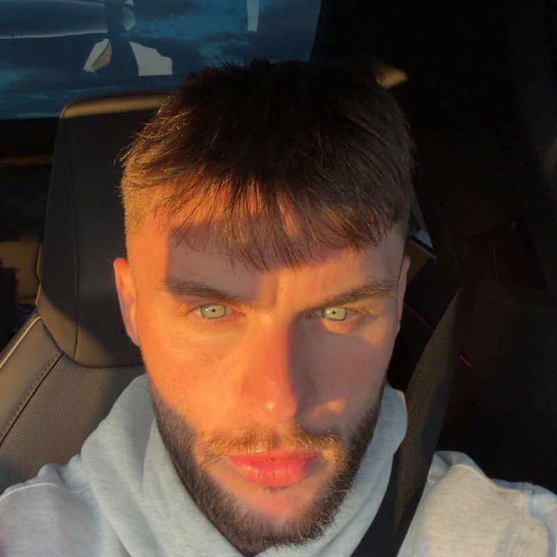 Ed Matthews (@edmatty13) | Snapchat Stories, Spotlight & Lenses