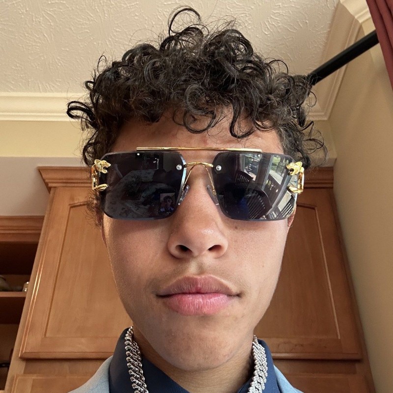 Ethan Giles ️ (@egiles585) | Snapchat Stories, Spotlight & Lenses