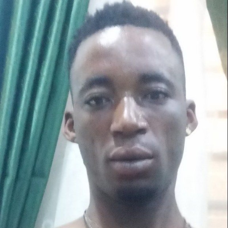 Eguono John (@eguono_john) | Snapchat-Stories, Spotlight och linser