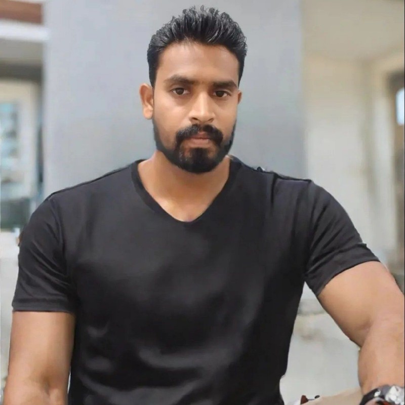 Eiffel Ehsan (@eiffelehsan) | Snapchat Stories, Spotlight & Lenses