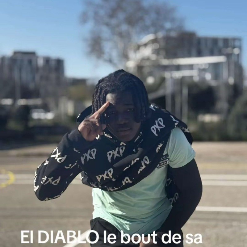 EL DIABLO 236🇨🇫🇲🇫🎤🎵🎙 (@eldiablobb24) | Snapchat Stories, Spotlight & Lenses