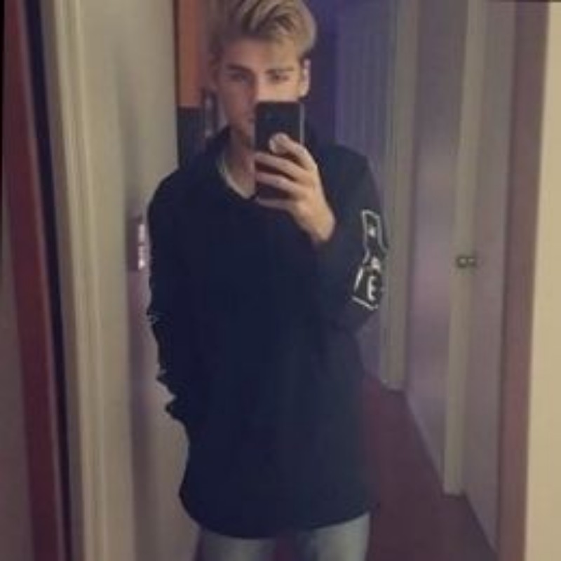 EldridgeN (@eldr.priv) | Snapchat Stories, Spotlight & Lenses