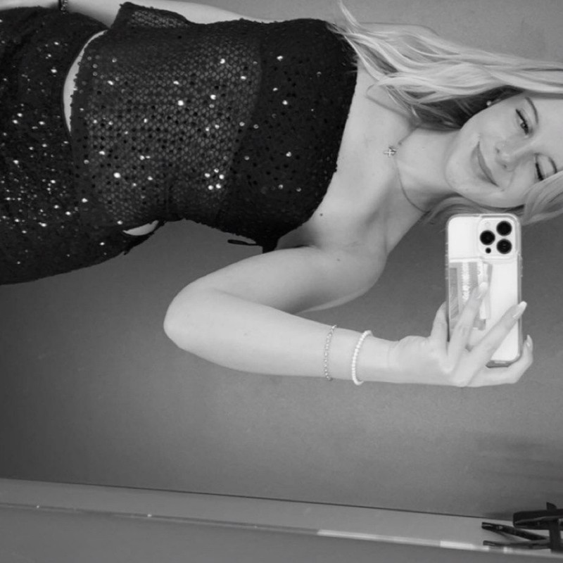 elena (@elena_vgll) | Snapchat Stories, Spotlight & Lenses