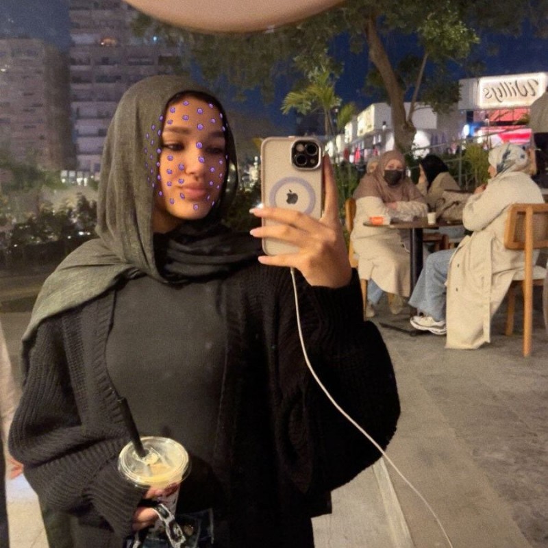 ELHAM🌟 (@elham_amirr25) | Snapchat Stories, Spotlight & Lenses