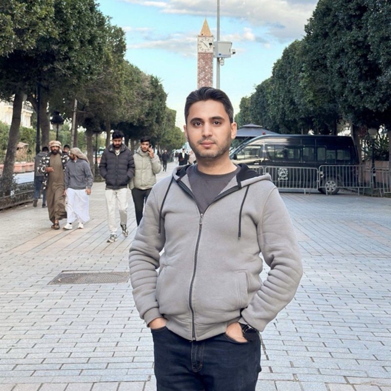Elias Alhussein (@elias.alhussein) | Snapchat Stories, Spotlight & Lenses