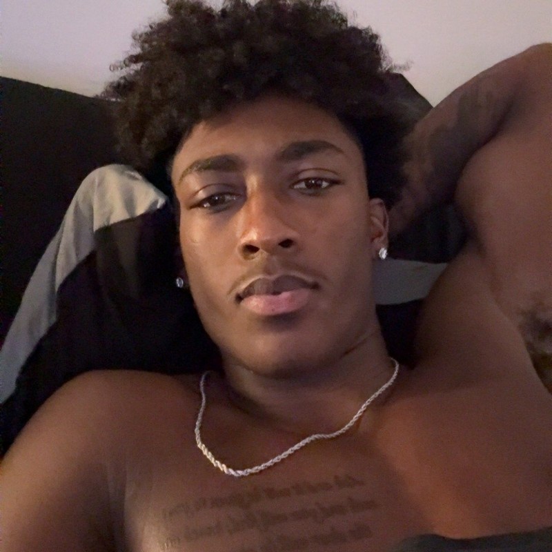 Elijah Booker25 (@elijahbooker25) | Snapchat Stories, Spotlight & Lenses