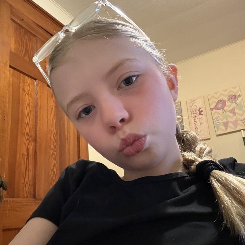 Ellie Roach (@ellie_r20246067) | Snapchat Stories, Spotlight & Lenses