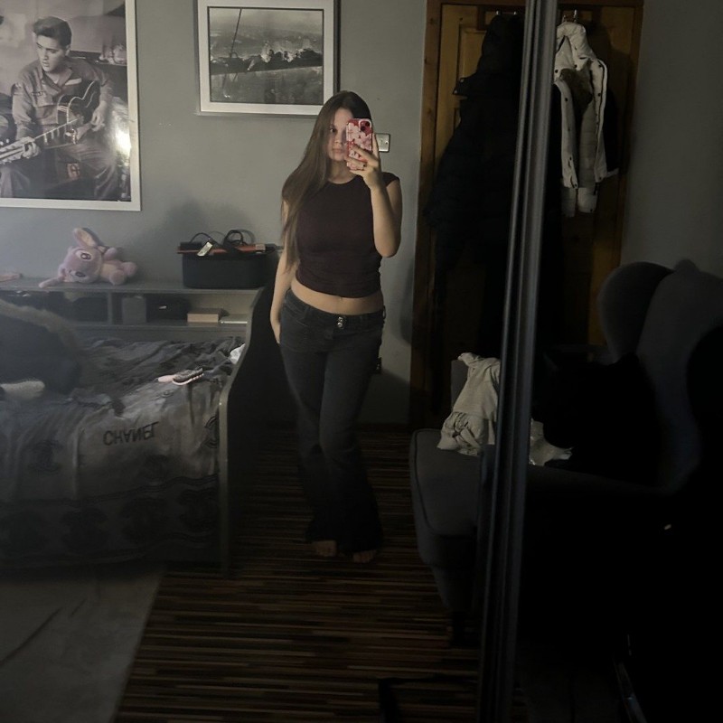 ellie baxter☀️ (@elliebaxter2) | Snapchat Stories, Spotlight & Lenses