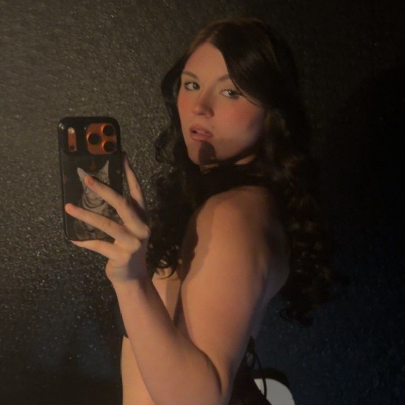 ellie g (@elliewgfs) | Snapchat Stories, Spotlight & Lenses