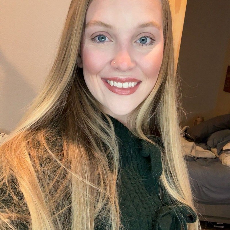 Elyse Hand(@elysehand234) | เรื่องราว Snapchat ตลอดจน Spotlight และเลนส์