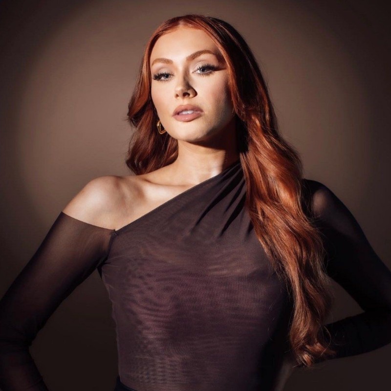 Elz the Witch 👩🏻‍🦰 (@elzthewitch) | Snapchat Stories, Spotlight & Lenses