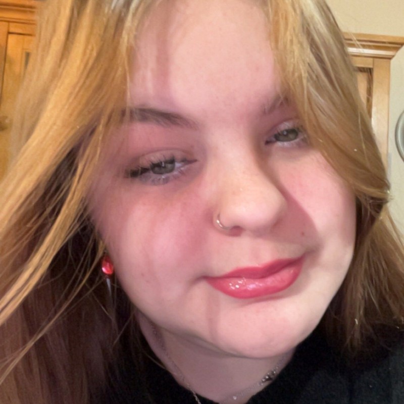 emma :) (@em_evans05) | Snapchat Stories, Spotlight & Lenses