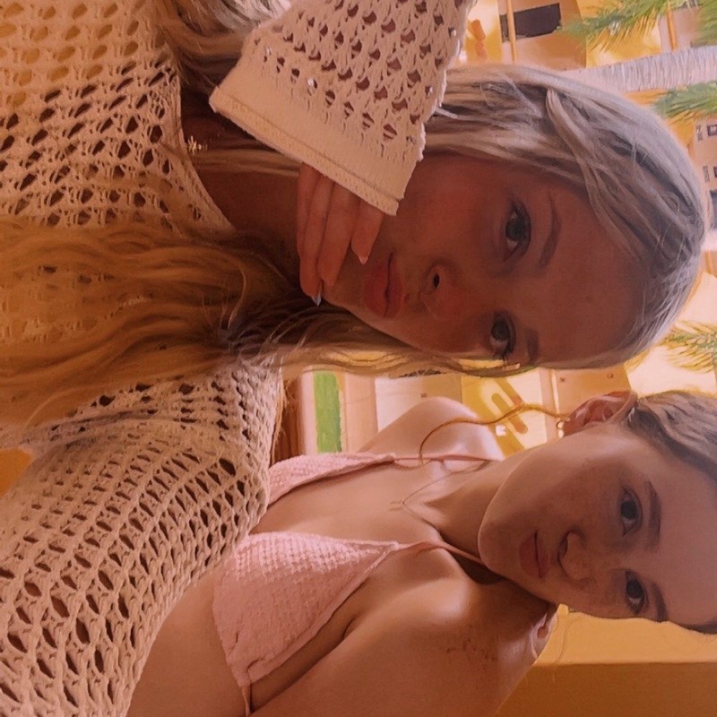 em claire (@emeryclaire1) | Snapchat Stories, Spotlight & Lenses