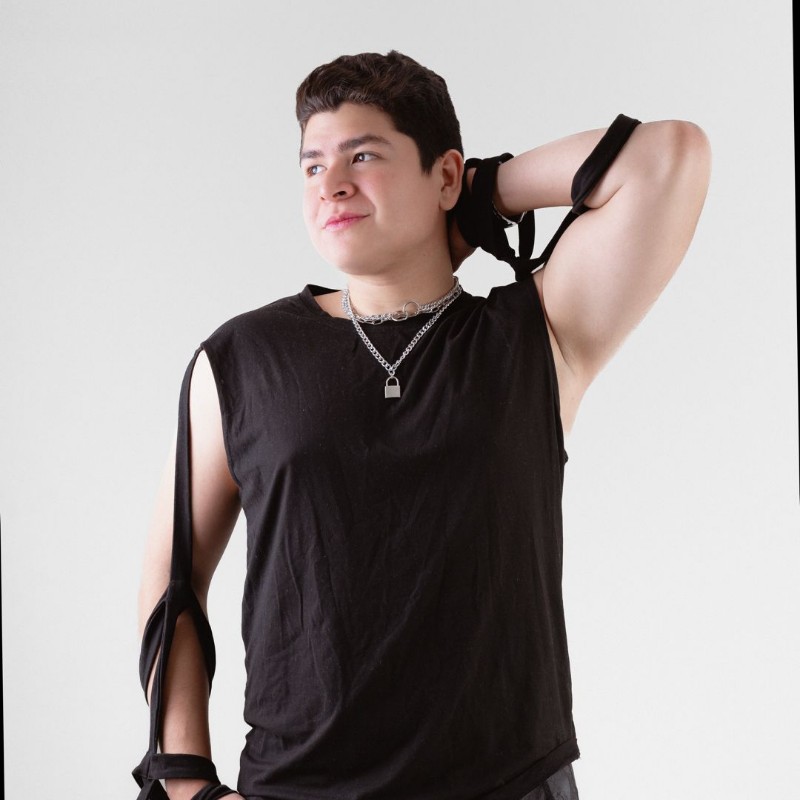 Emilio Acosta (@emilioacostaof) | Snapchat Stories, Spotlight & Lenses