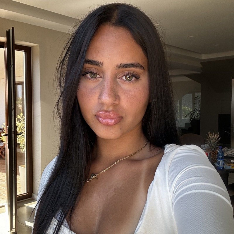 emily aimée (@emily.aim) | Snapchat Stories, Spotlight & Lenses