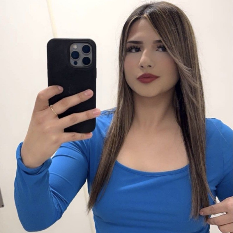 Emily Quiñonez👸🏻 (@emily_quinonez) | Snapchat Stories, Spotlight & Lenses