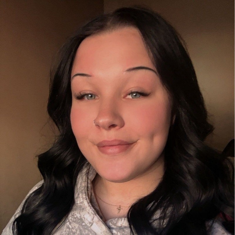 emily creamer🎱 (@emilycreamerr) | Snapchat Stories, Spotlight & Lenses