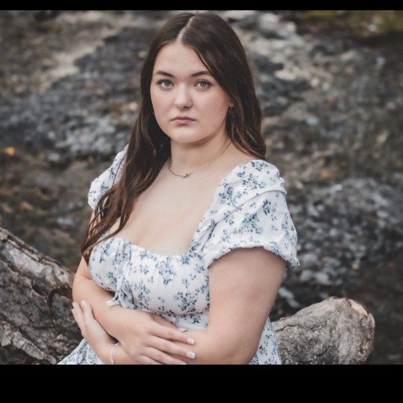 Emily Miller (@emilymiller.321) | Snapchat Stories, Spotlight & Lenses